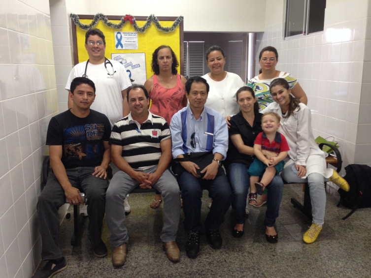 RTMG leva o Dr Chea Chea Puthyrith para conhecer o funcionamento do ...